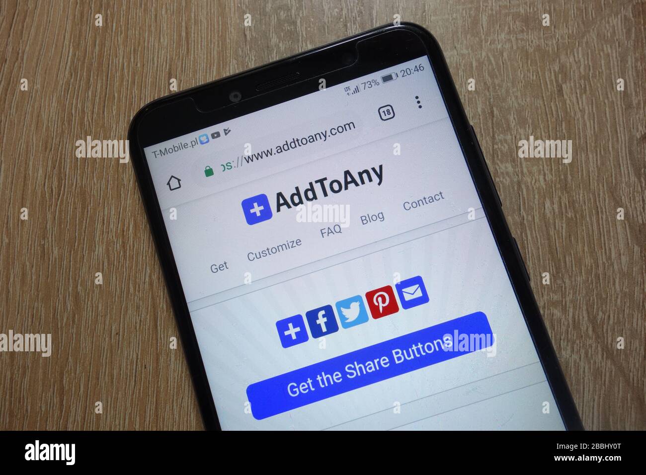 Sharing platform hi-res stock photography and images - Alamy