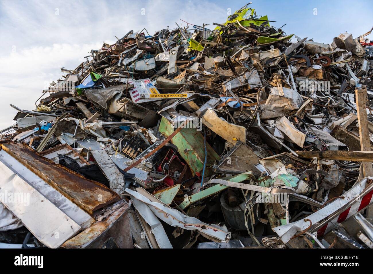Accumulated debris hi-res stock photography and images - Alamy