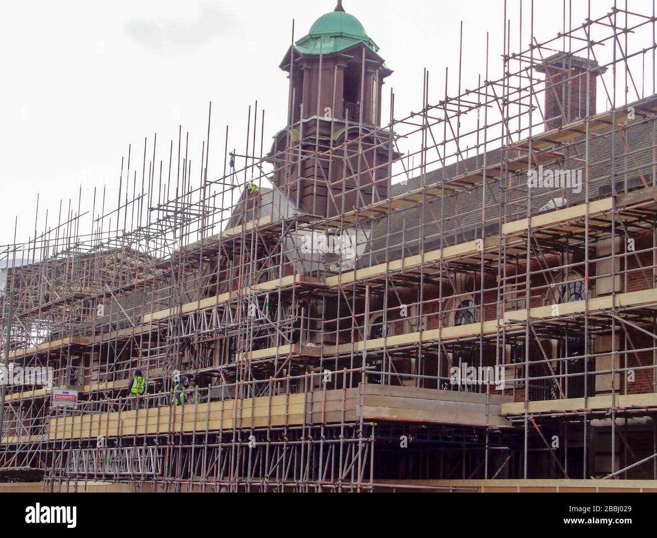 Tubular scaffolding hi-res stock photography and images - Alamy