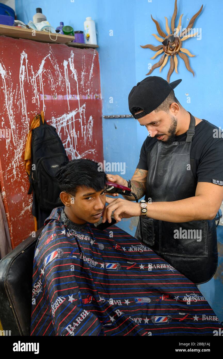 Barbershop, Havana Vieja, Cuba Stock Photo - Alamy