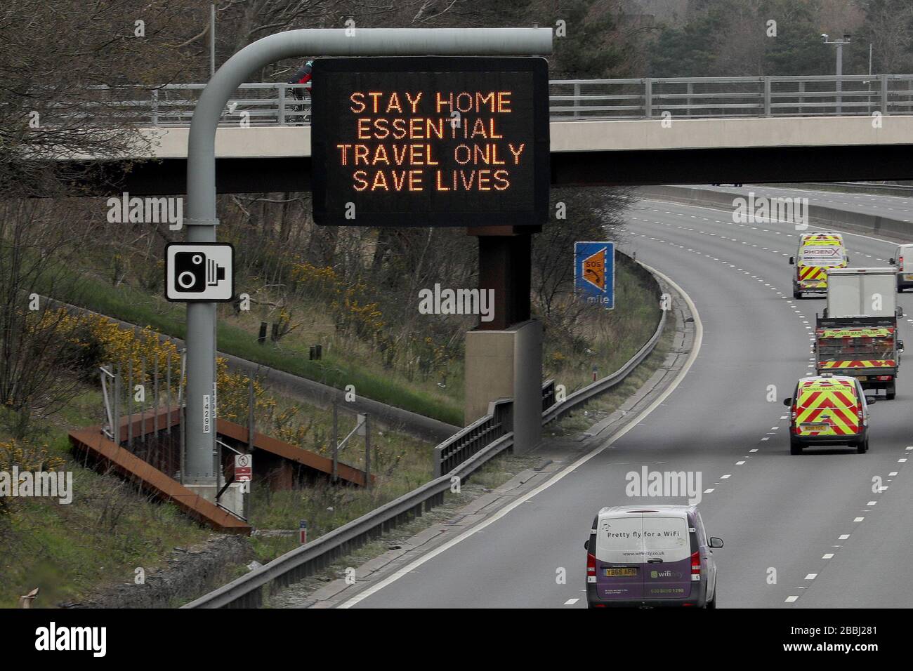 M3 motorway sign hi-res stock photography and images - Alamy