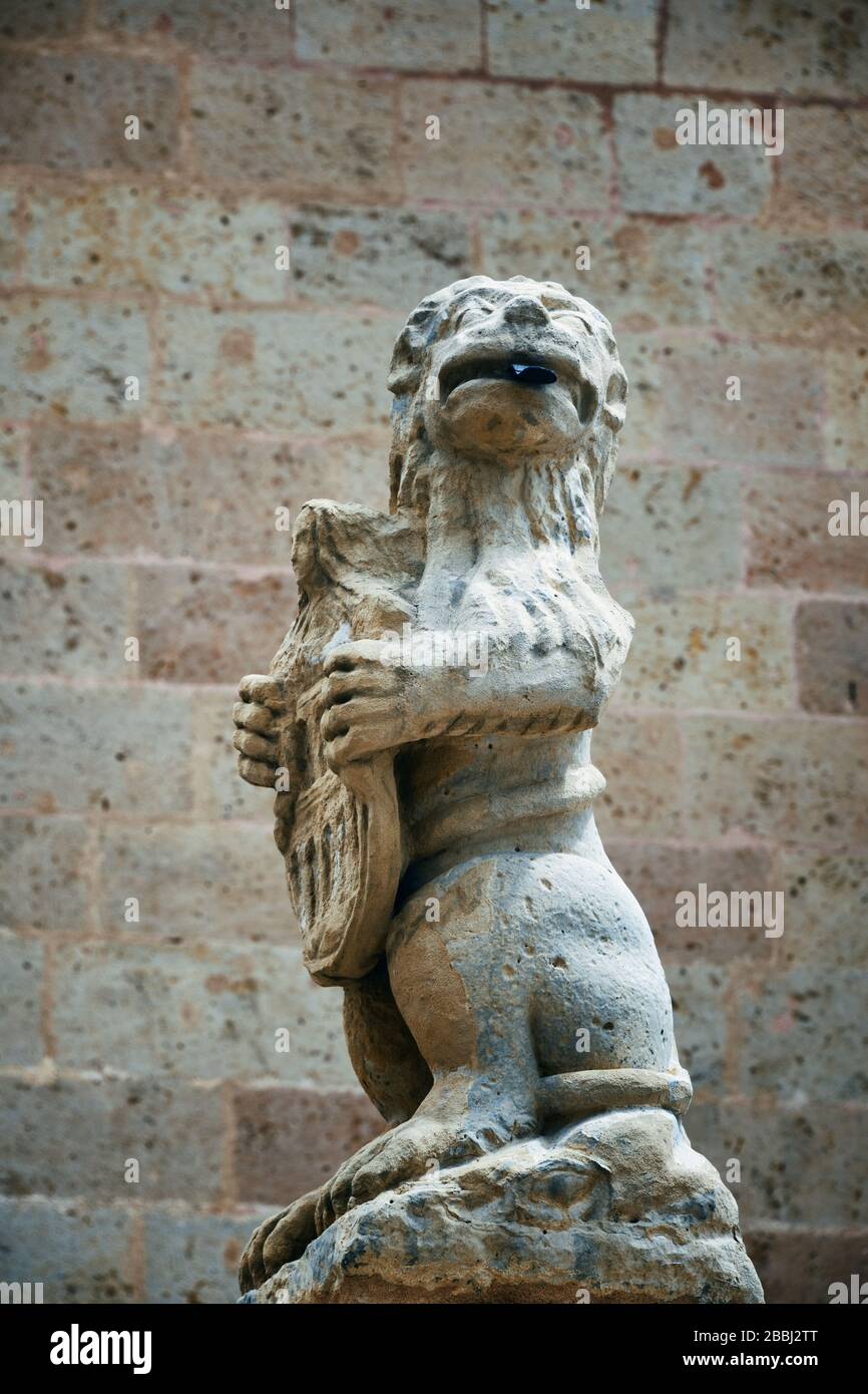 Lion statue in Segovia in Spain Stock Photo - Alamy