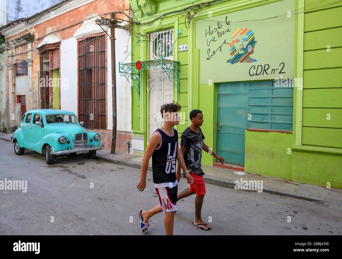 Cuban social scene hi-res stock photography and images - Alamy