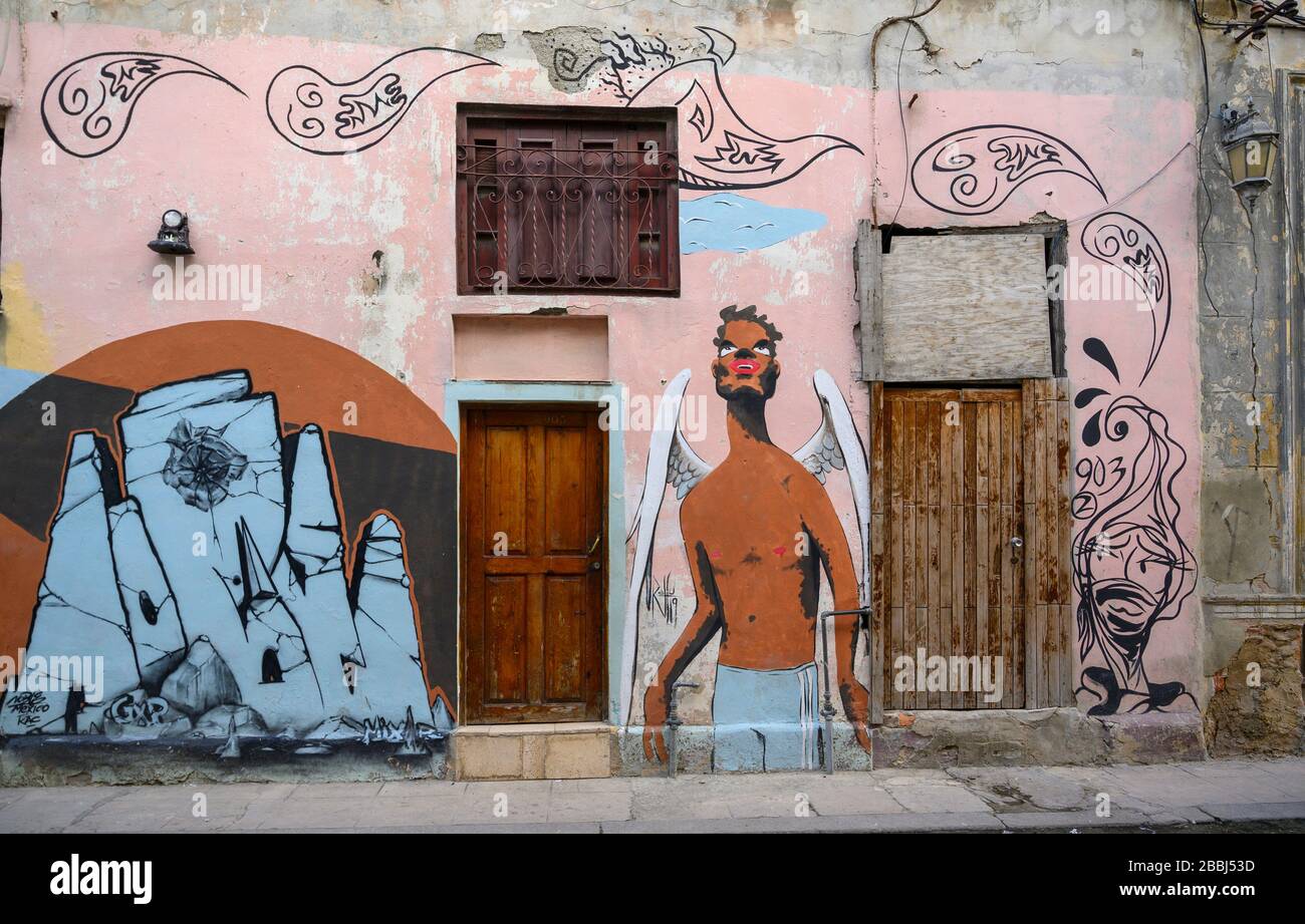 Outdoor bar mural hi-res stock photography and images - Alamy