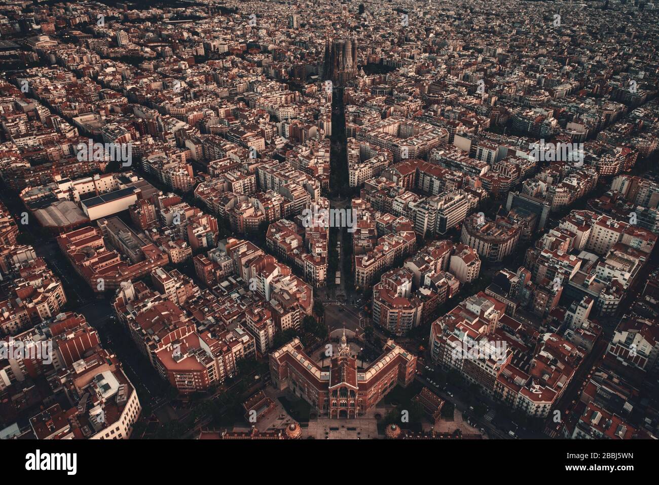 Barcelona block aerial hi-res stock photography and images - Alamy