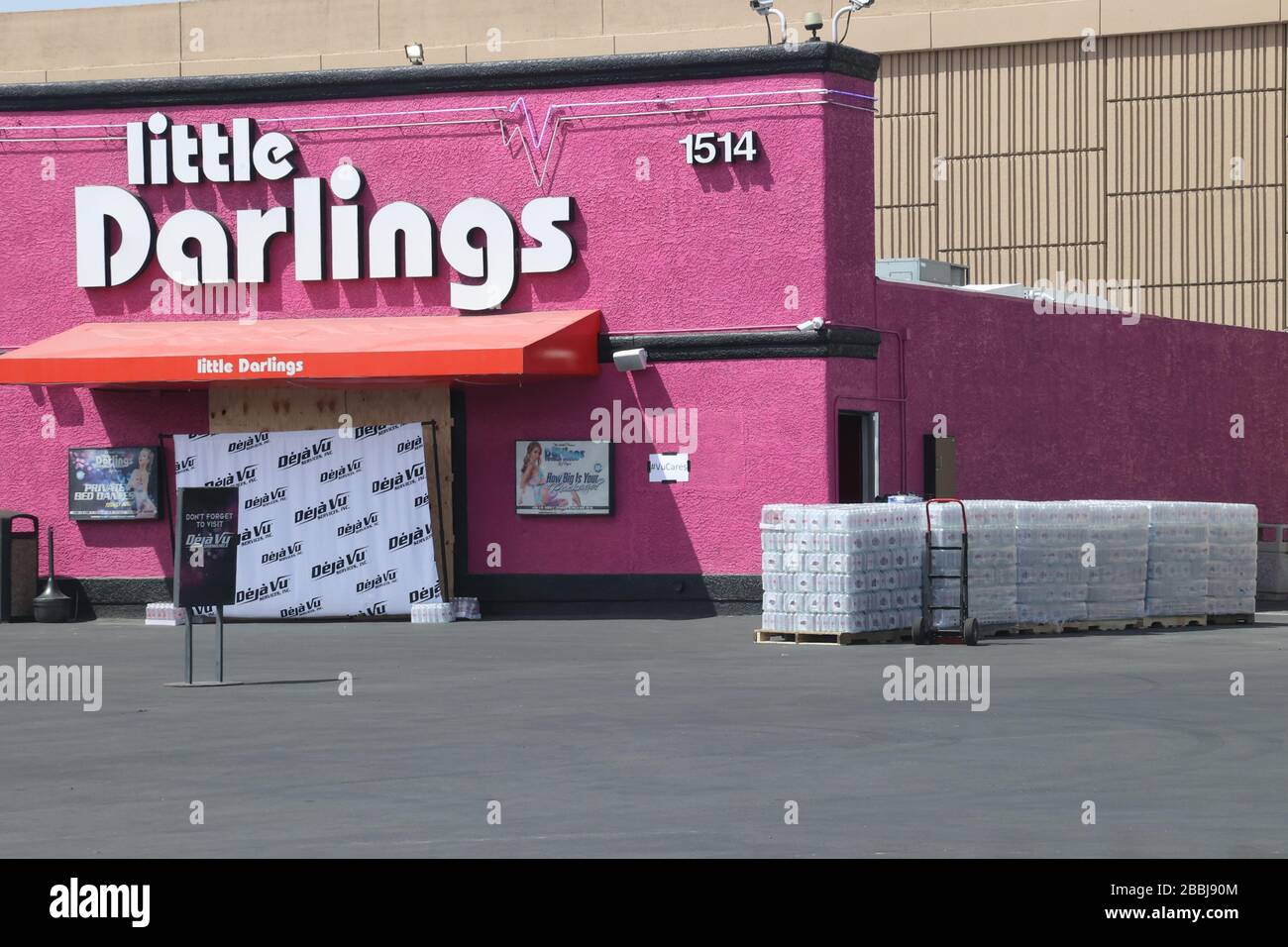Little darlings hi-res stock photography and images - Alamy