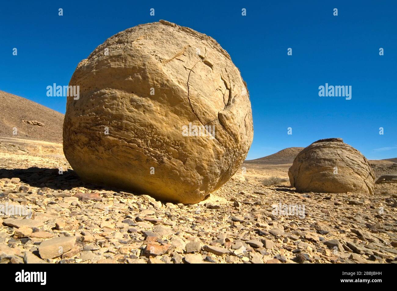 Formation of boulders hi-res stock photography and images - Alamy