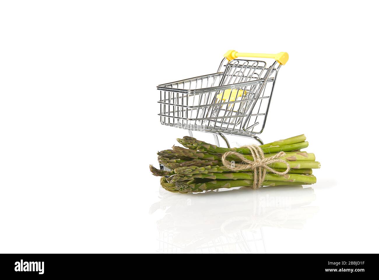 Pea cart hi-res stock photography and images - Alamy