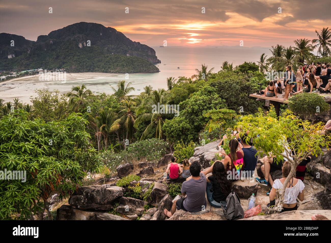 Cliffs phi don island hi-res stock photography and images - Alamy