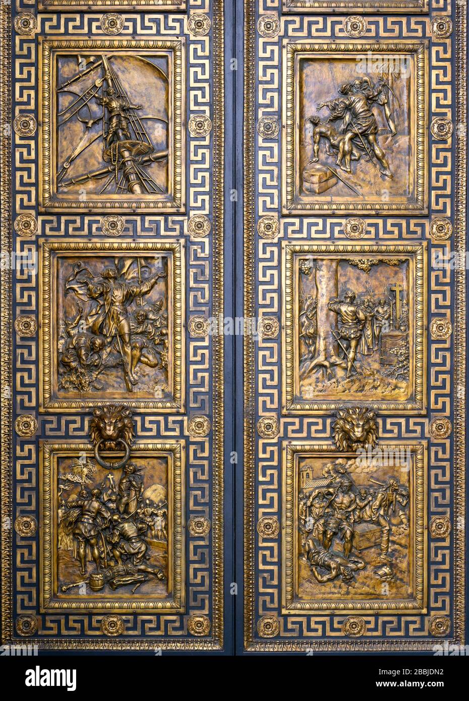 Bronze doors with bas-reliefs by Angelo Zanelli, El Capitolio, or the ...