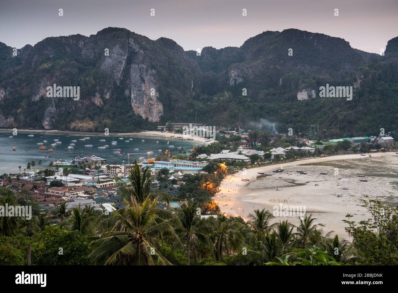 Cliffs phi don island hi-res stock photography and images - Alamy