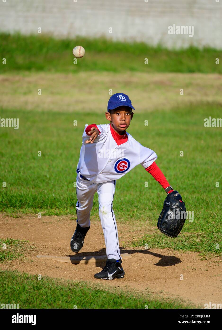 Boys baseball uniforms hi-res stock photography and images - Alamy