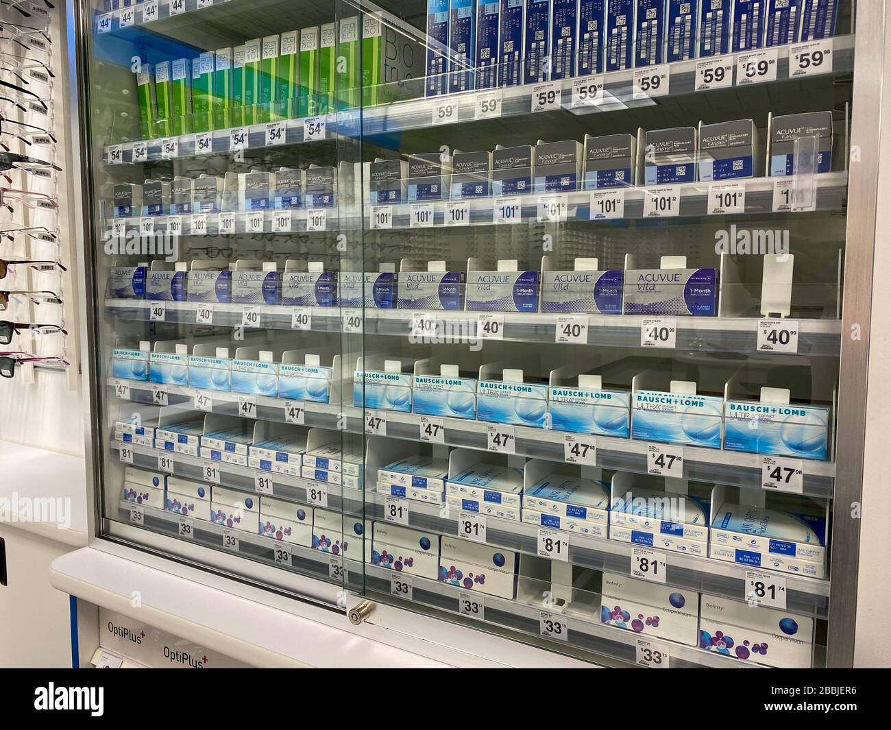 Bausch lomb contact hi-res stock photography and images - Alamy