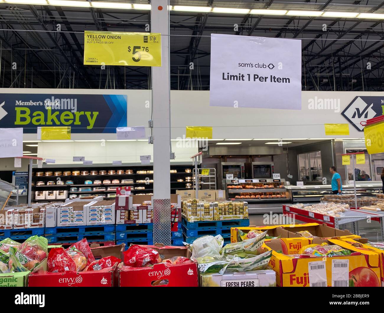 Sams club store interior hi-res stock photography and images - Alamy
