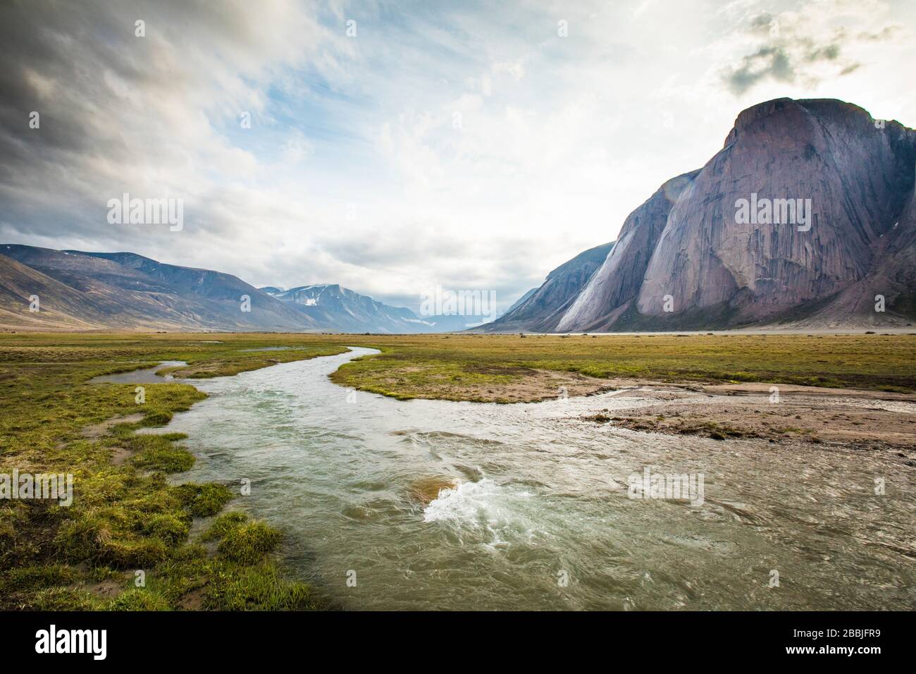 Scenic landscape of Akshayak Pass, Auyuittuq National Park Stock Photo ...