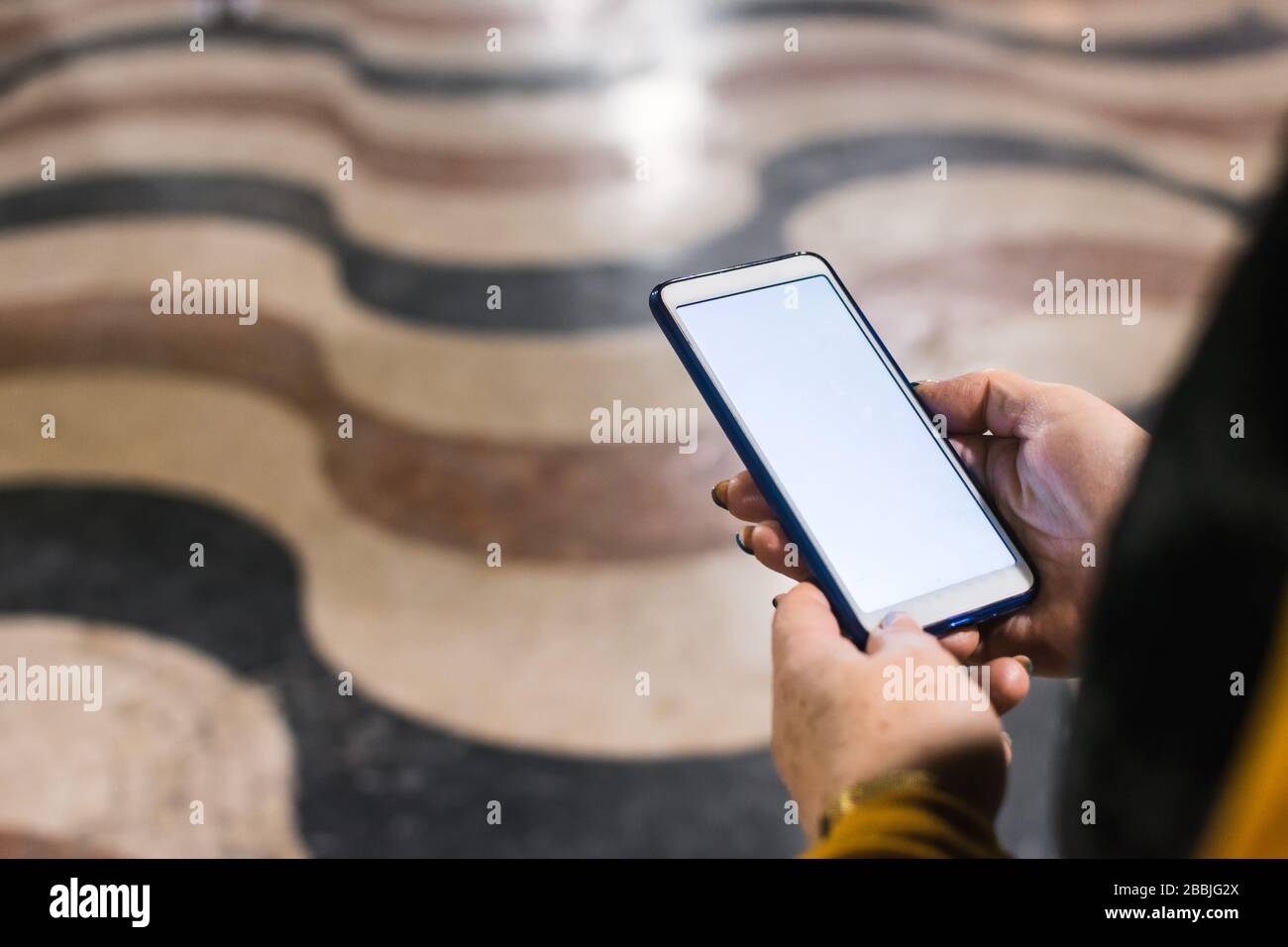 Mobile hand adult finger hi-res stock photography and images - Alamy