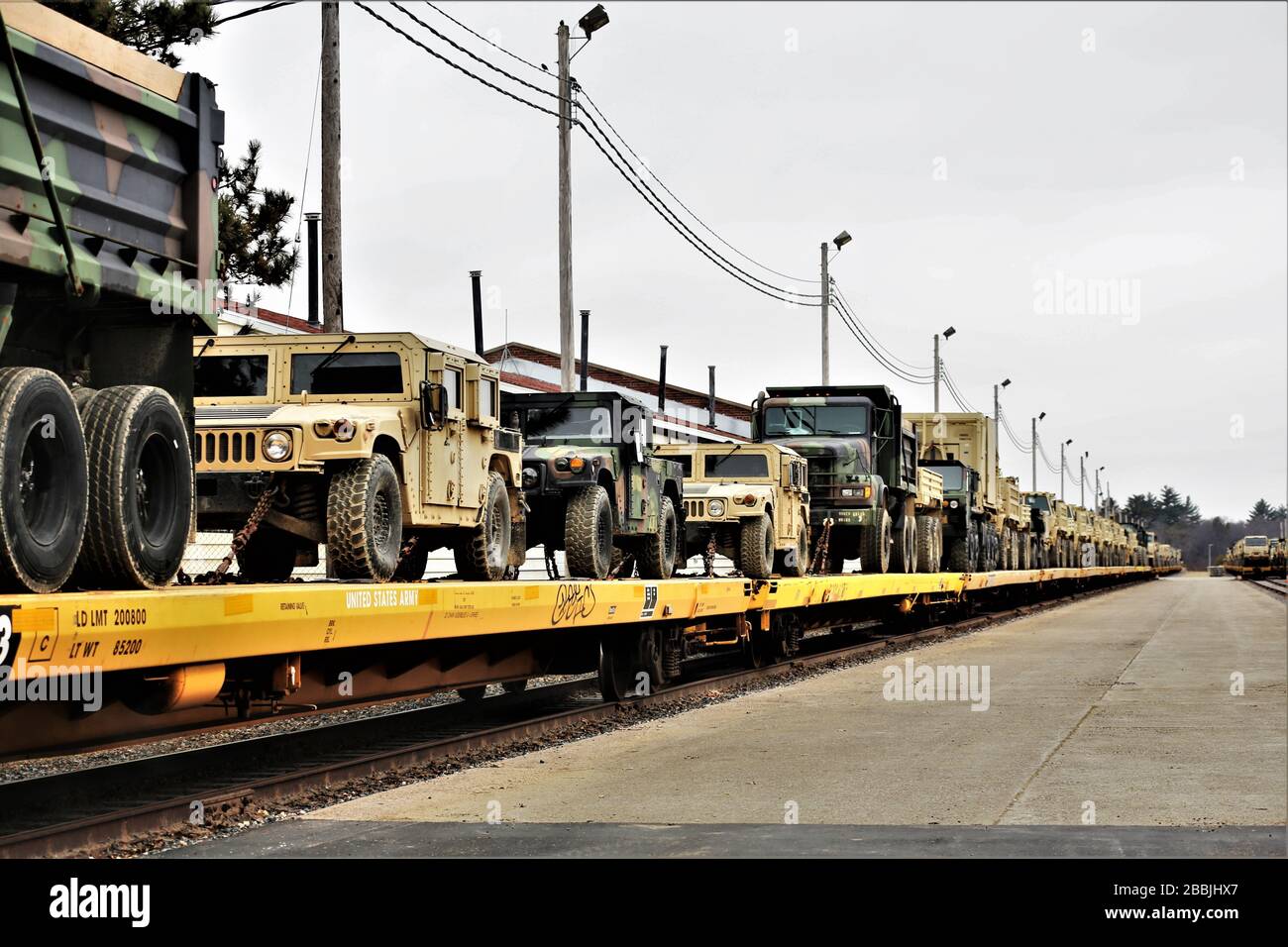 Multi modal transportation center hi-res stock photography and images ...