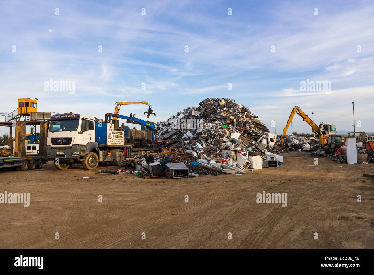Industrial storage yard large piles hi-res stock photography and images ...