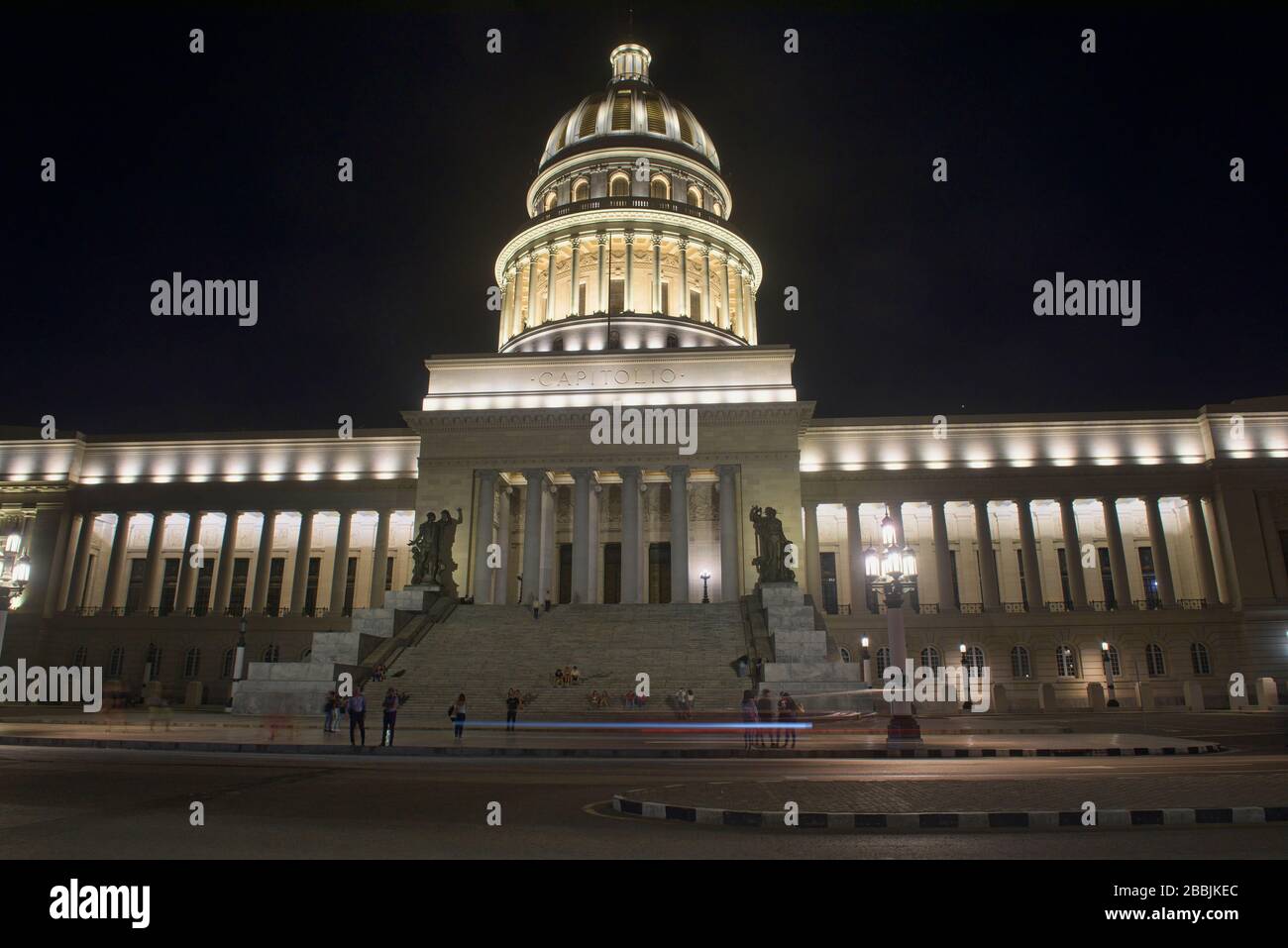 Havana cuba government buildings hi-res stock photography and images ...