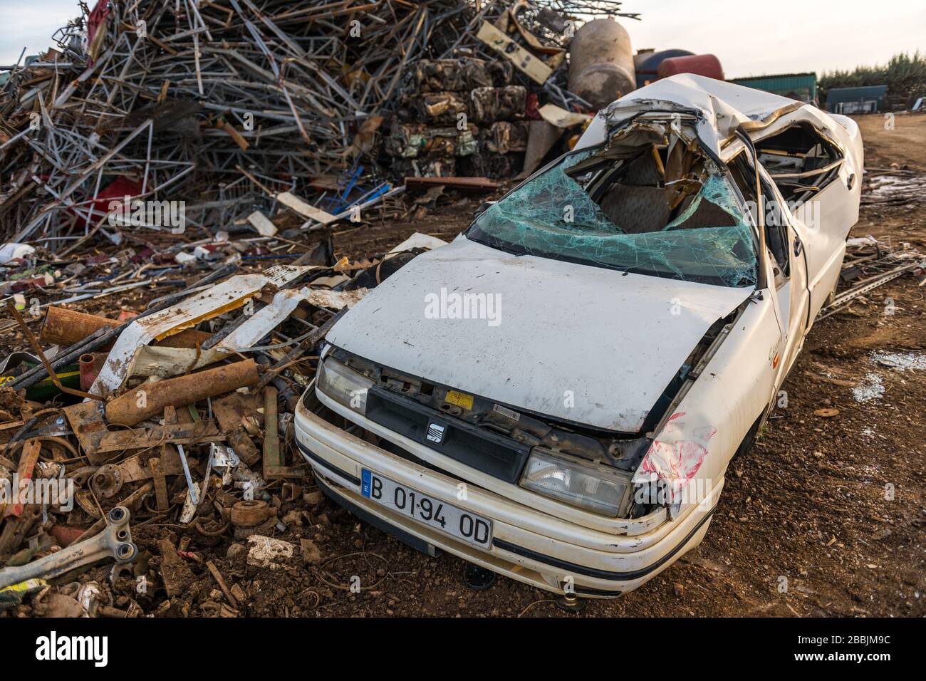 Metal obsolete hi-res stock photography and images - Alamy