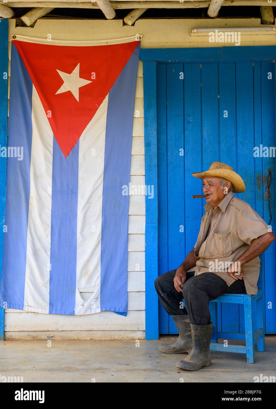 Farm workers with cuban flag hi-res stock photography and images - Alamy