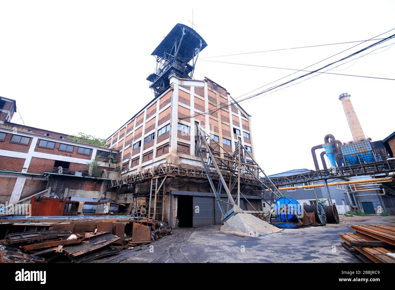 The plant and equipment of a coal mine, construction site Stock Photo ...