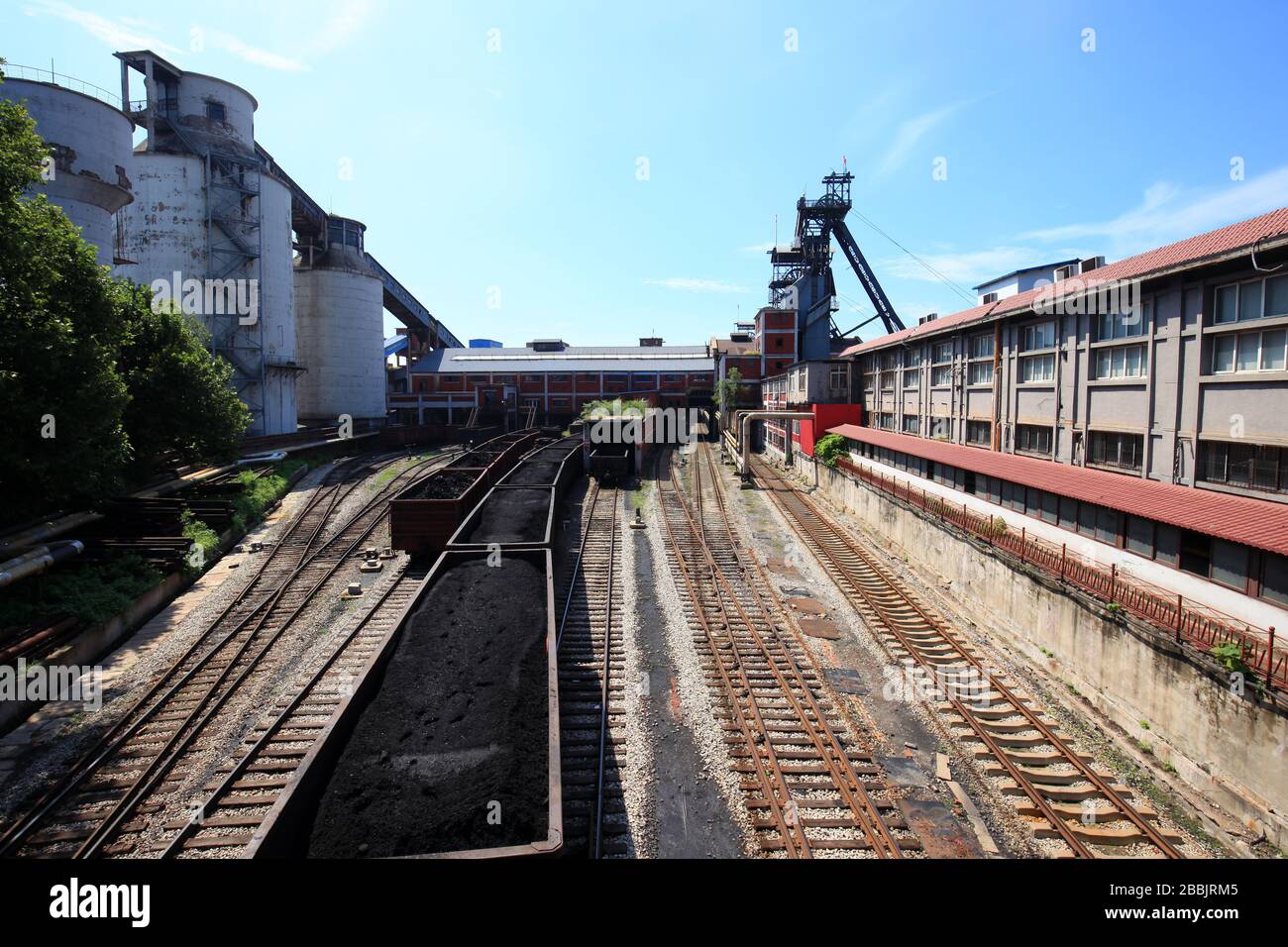 The plant and equipment of a coal mine, construction site Stock Photo ...