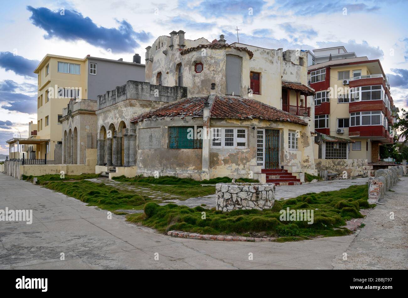 Vedado architecture, Havana, Cuba Stock Photo - Alamy
