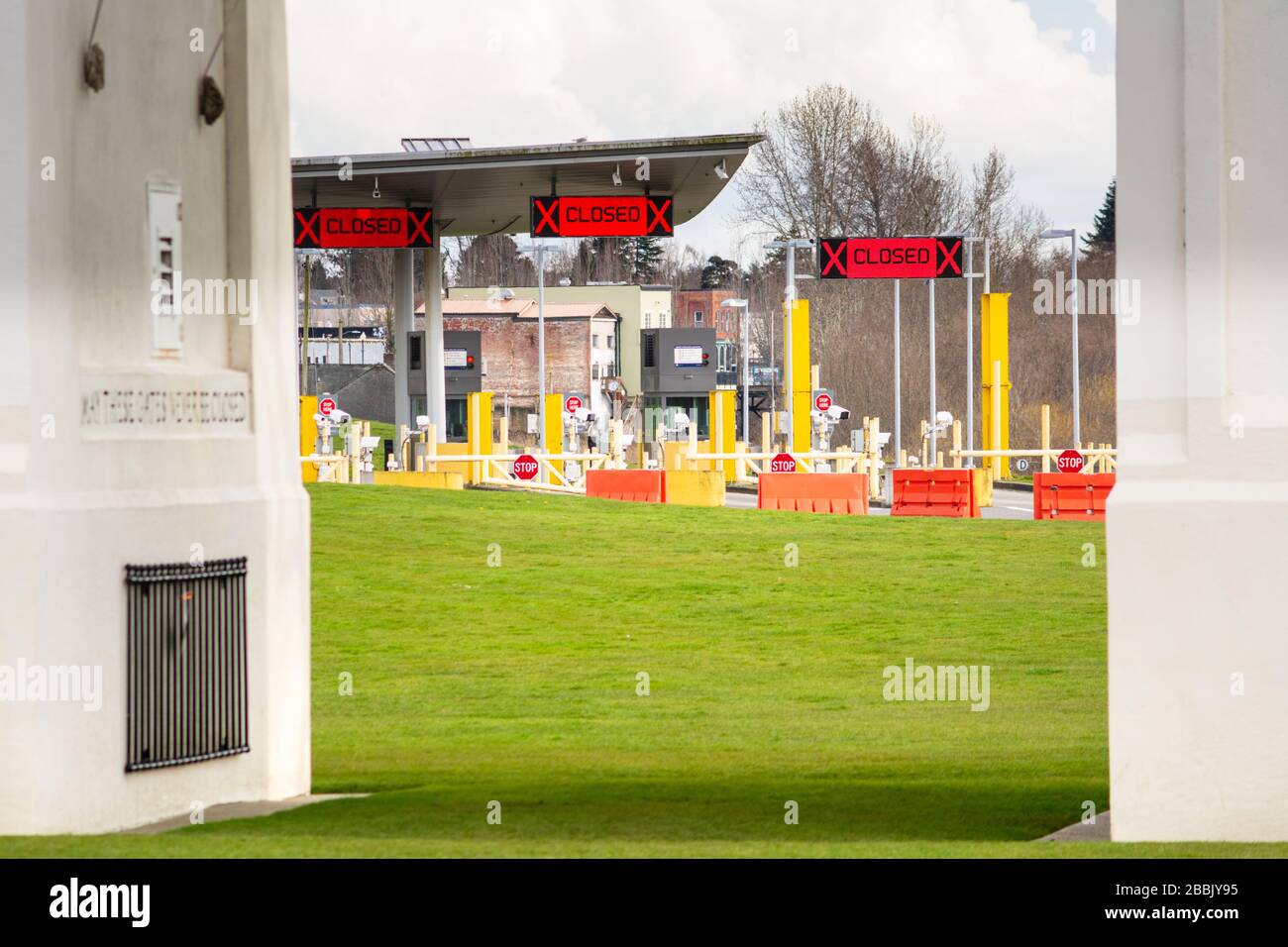Canada border crossing station hi-res stock photography and images - Alamy