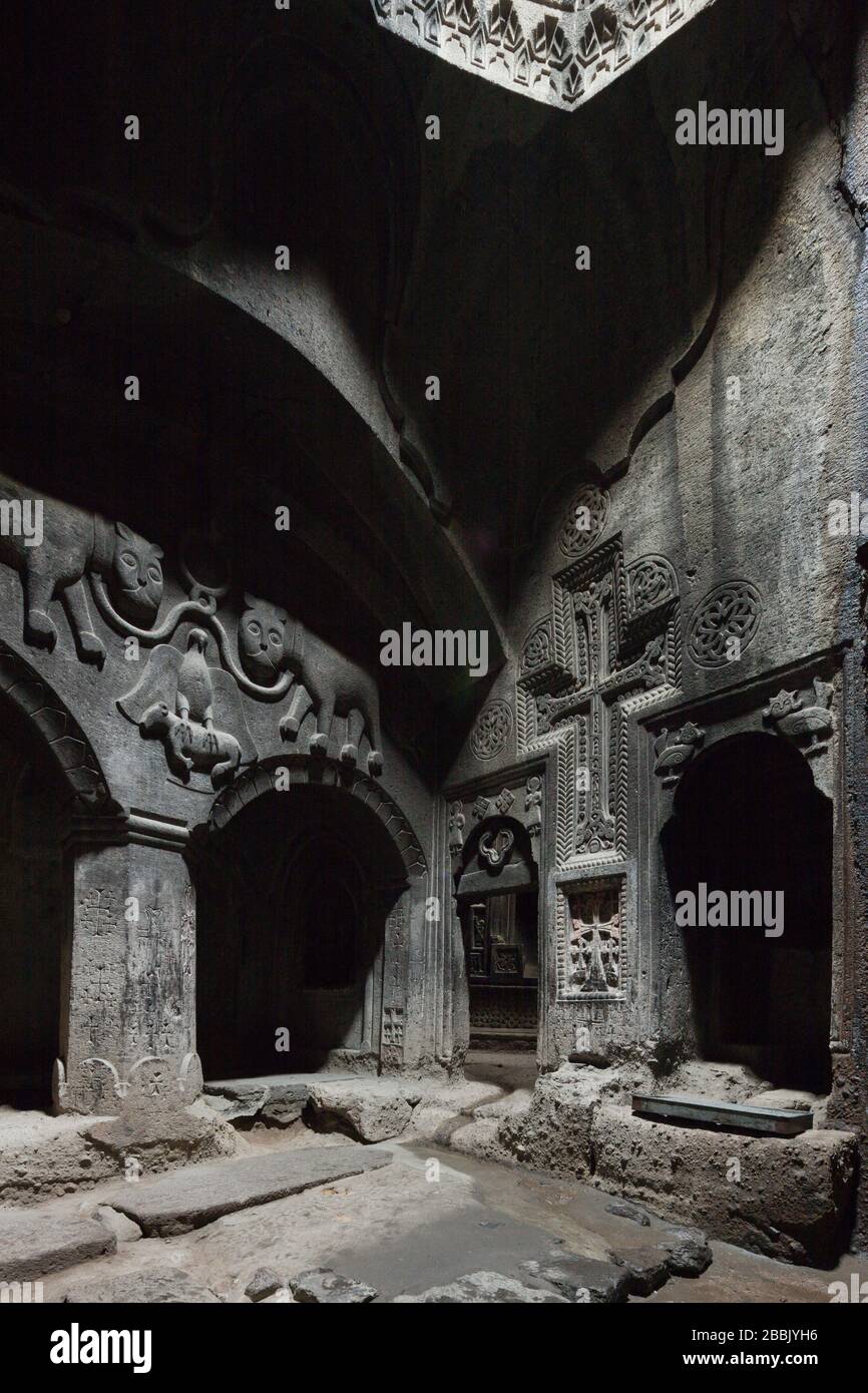 Cave orthodox church hi-res stock photography and images - Alamy