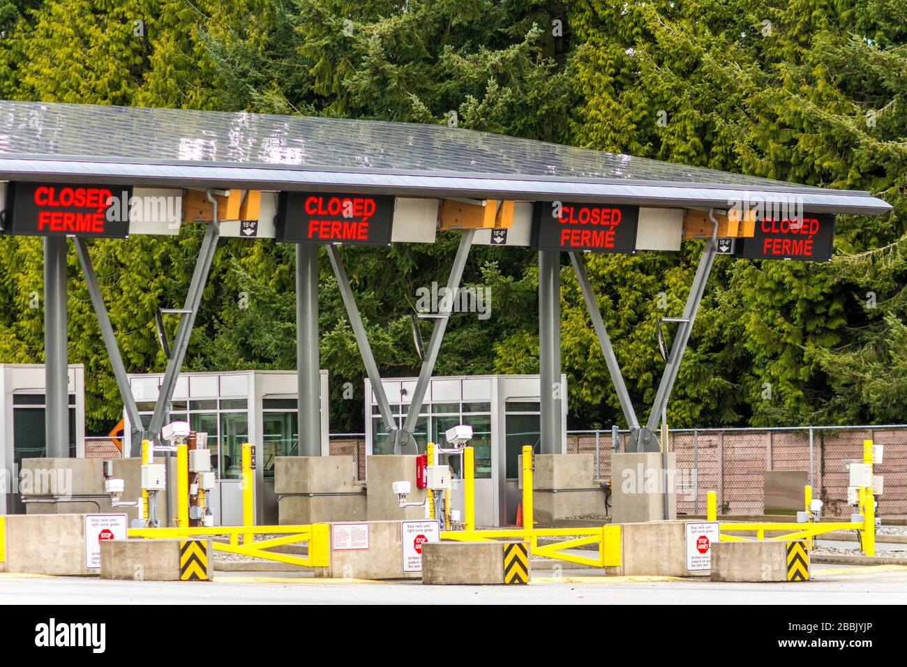 Canada border crossing station hi-res stock photography and images - Alamy
