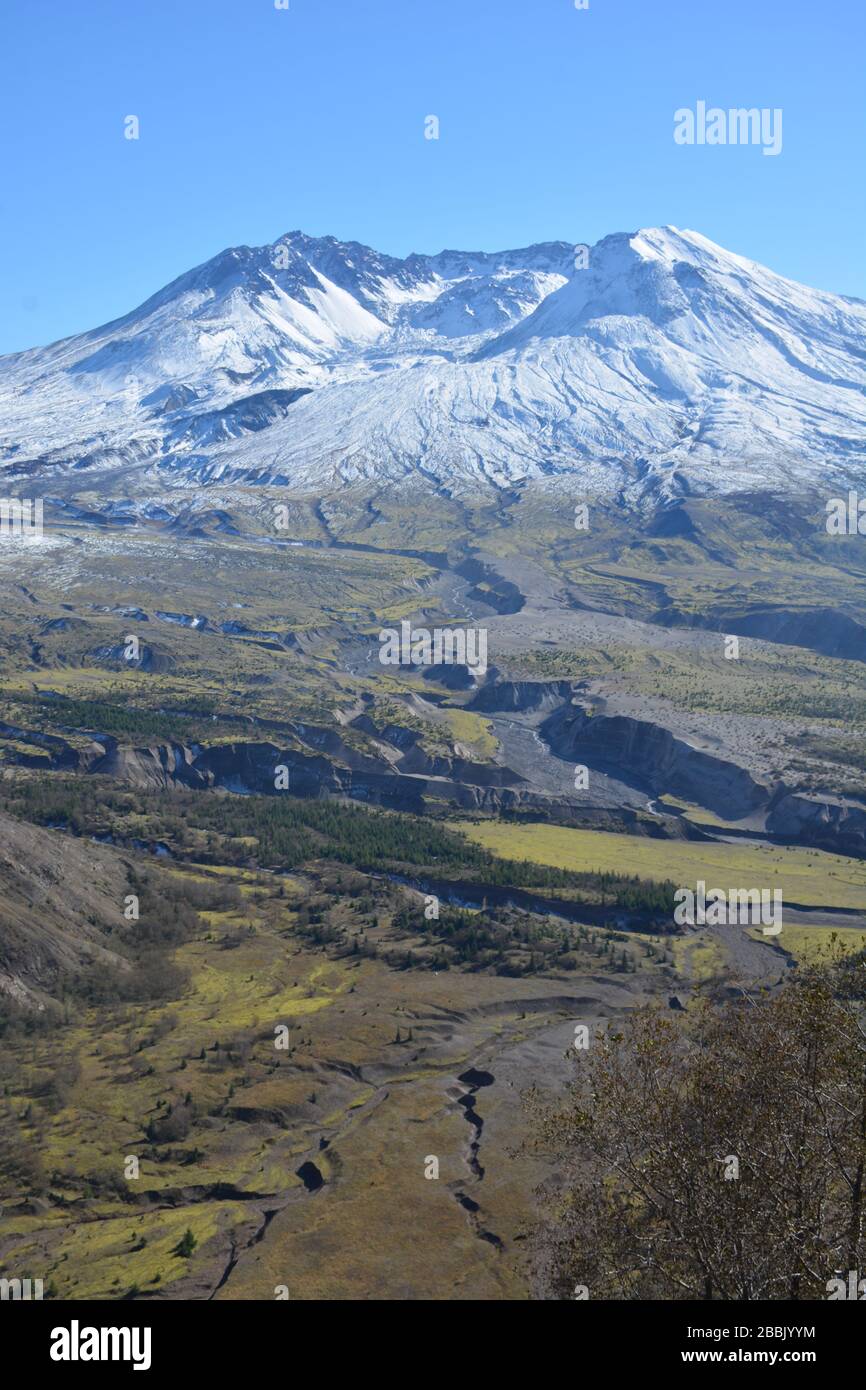 Johnston ridge observatory hi-res stock photography and images - Alamy