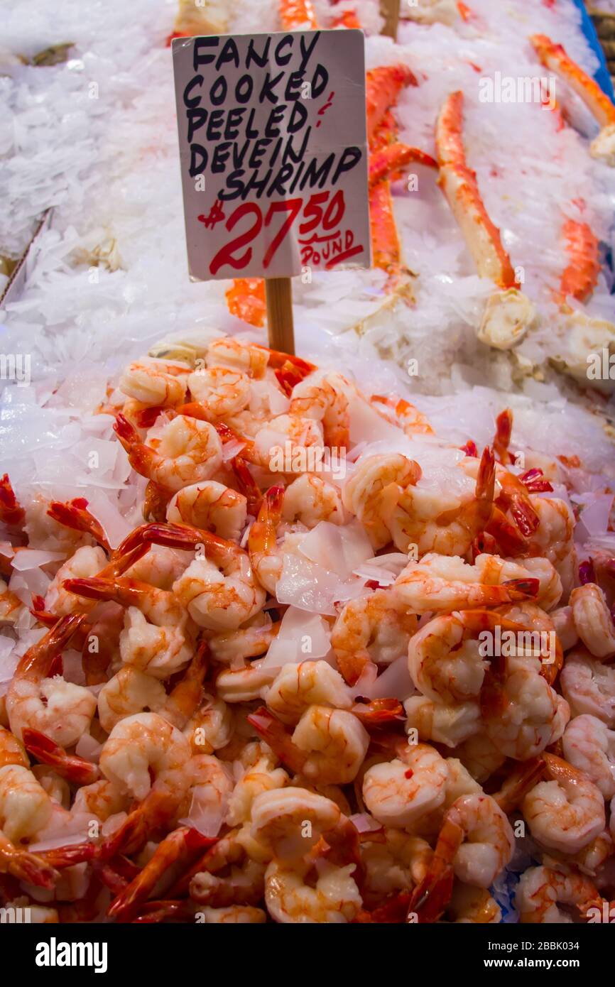 Cooked peeled shrimp on hi-res stock photography and images - Alamy