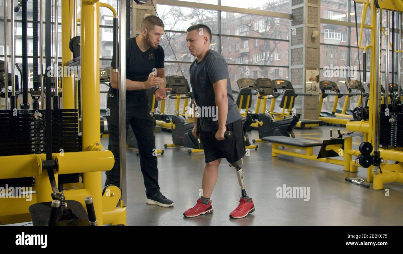 Disabled people working hi-res stock photography and images - Alamy