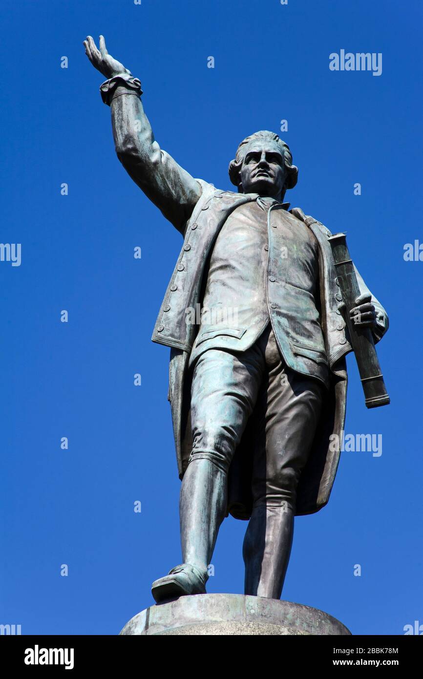 Captain cook statue australia hi-res stock photography and images - Alamy