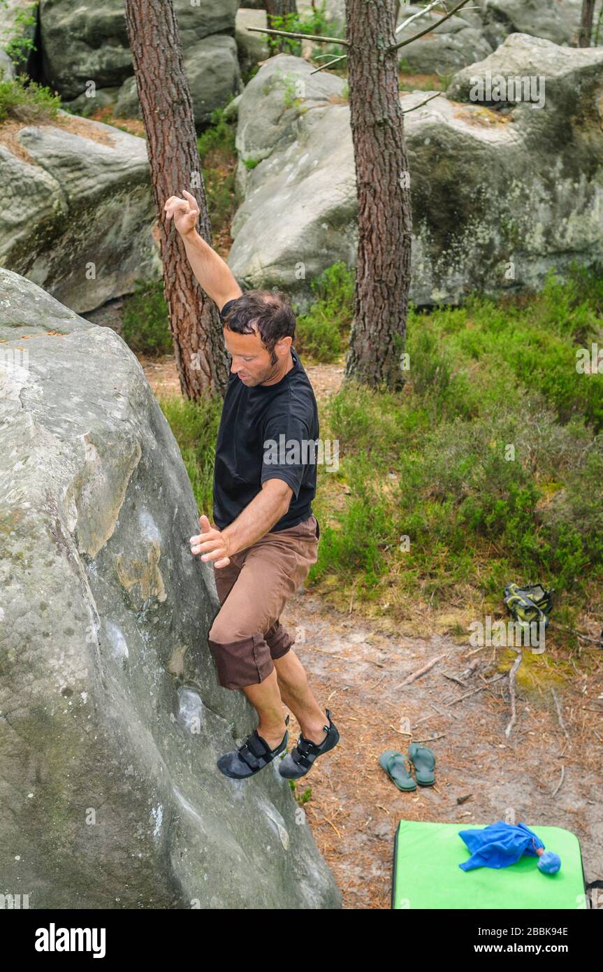 Fontainebleau rocks climbing france hi-res stock photography and images ...