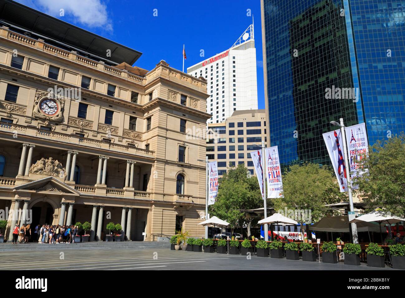 Gateway Tower & Custom's House Square, Circular Quay, Sydney, New South ...