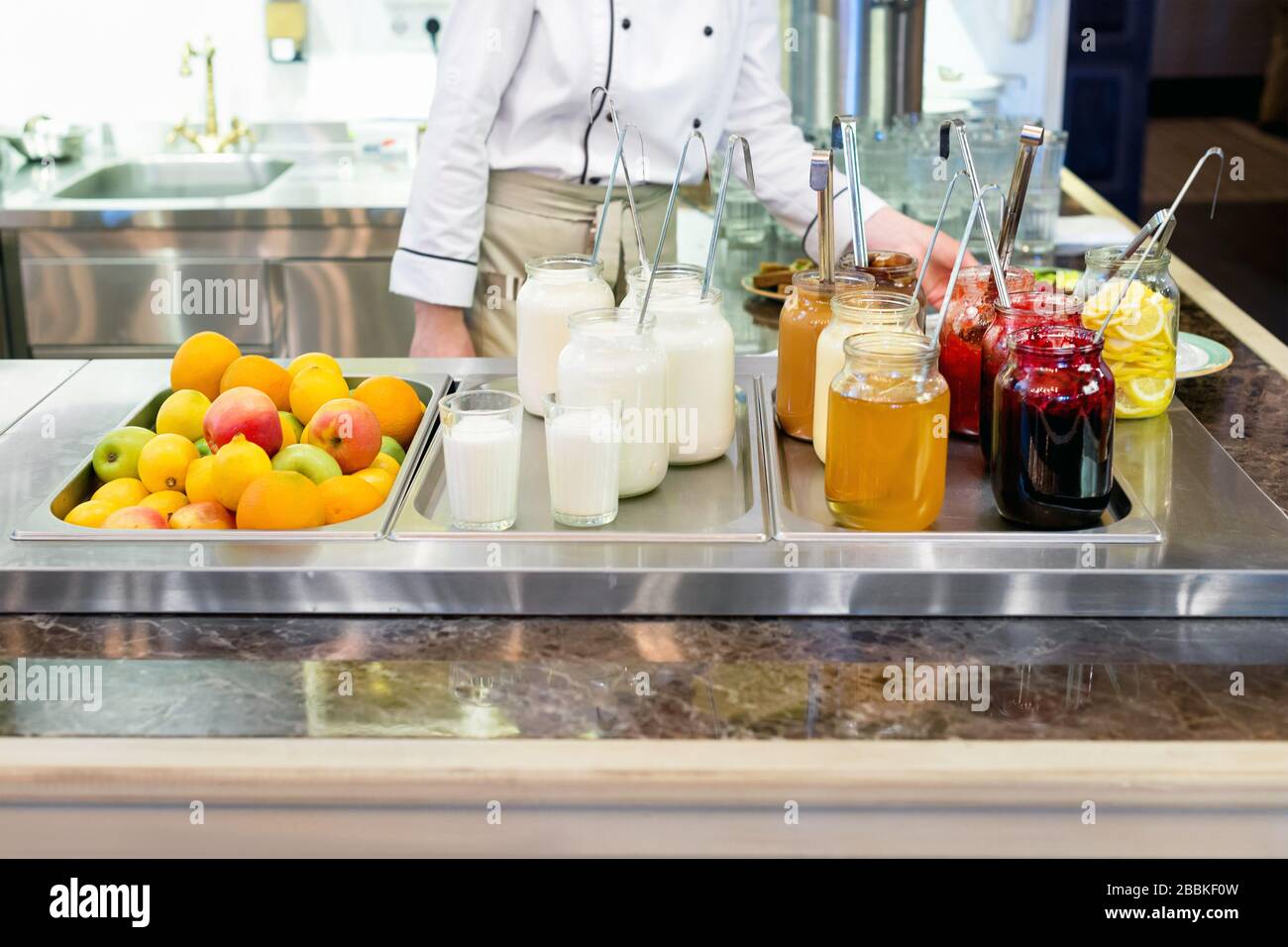 Food at restaurant kitchen. Chef checking meal ingredients Stock Photo ...