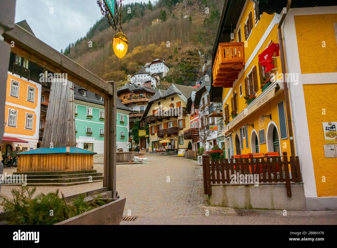 Hallstatt, Austria, Scenic Vie, Old Architecture, Street Scene, Winter ...