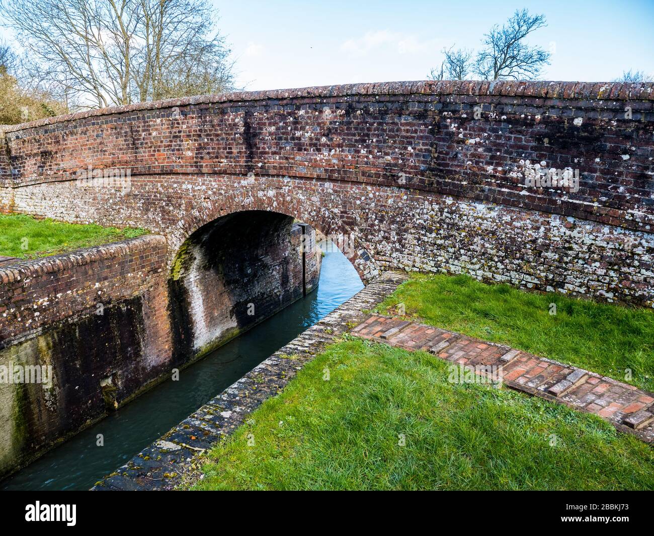Bedwyn Church Lock, Kennet and Avon Canal, Great Bedwyn, Wiltshire ...