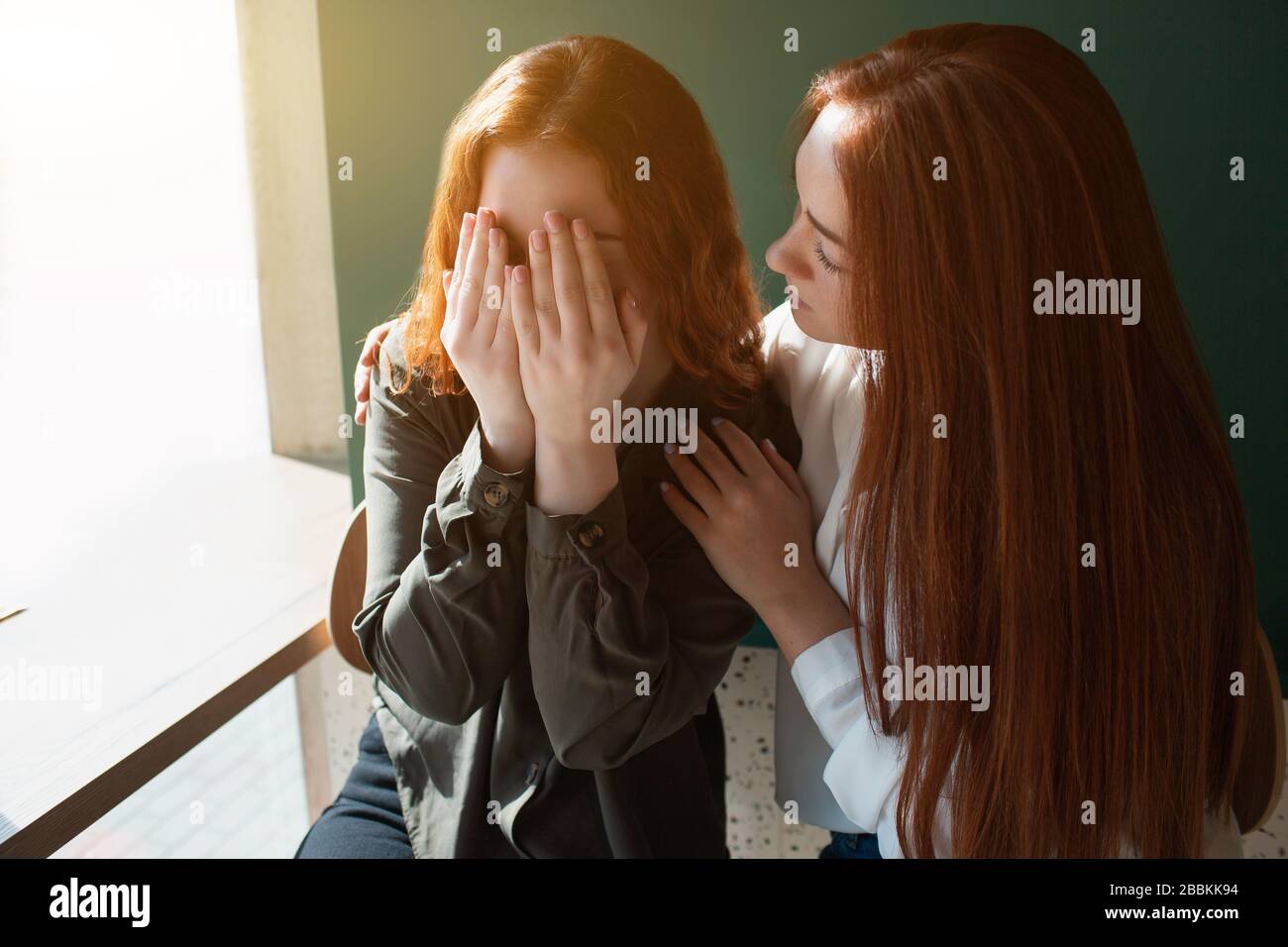 Young Woman Crying High Resolution Stock Photography and Images - Alamy