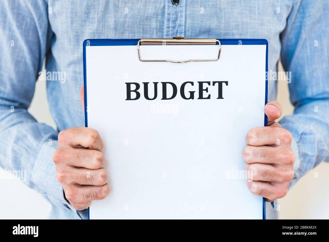 Budget sign hi-res stock photography and images - Alamy