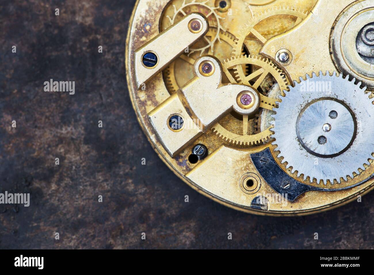 Vintage clock close-up, time mechanism with metal gears Stock Photo - Alamy