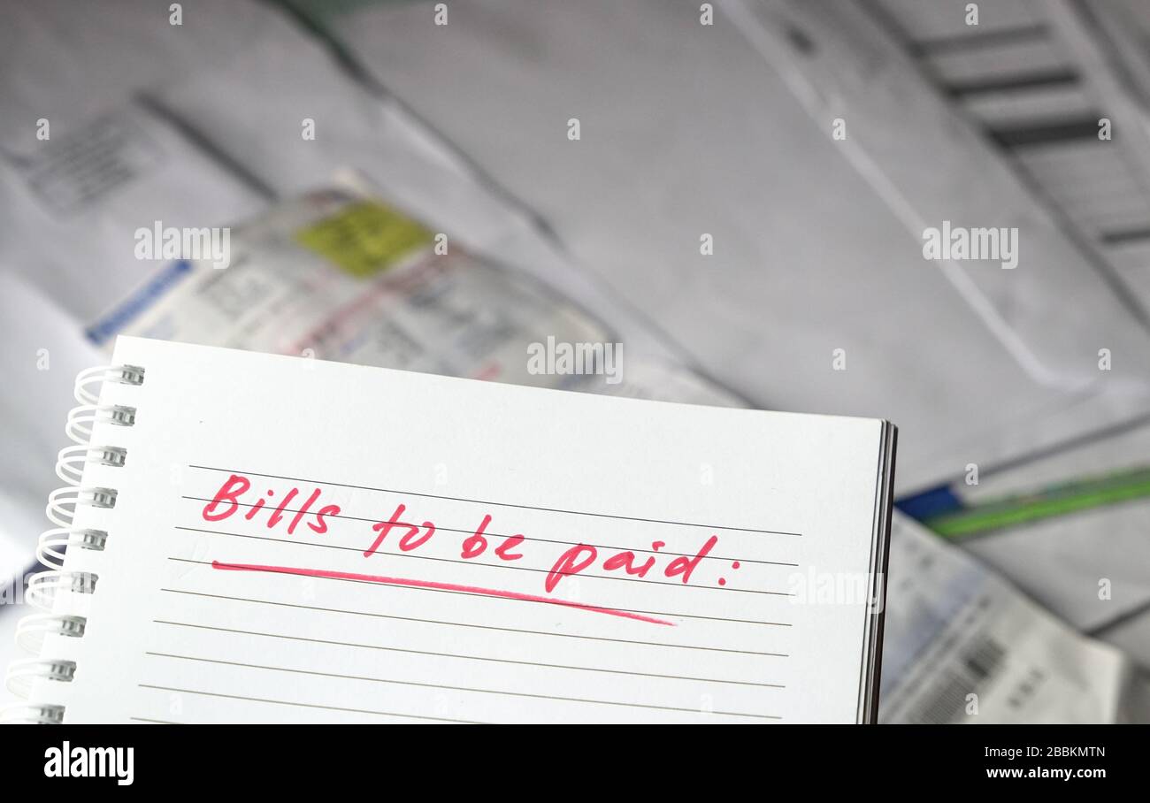 Invoices hi-res stock photography and images - Alamy
