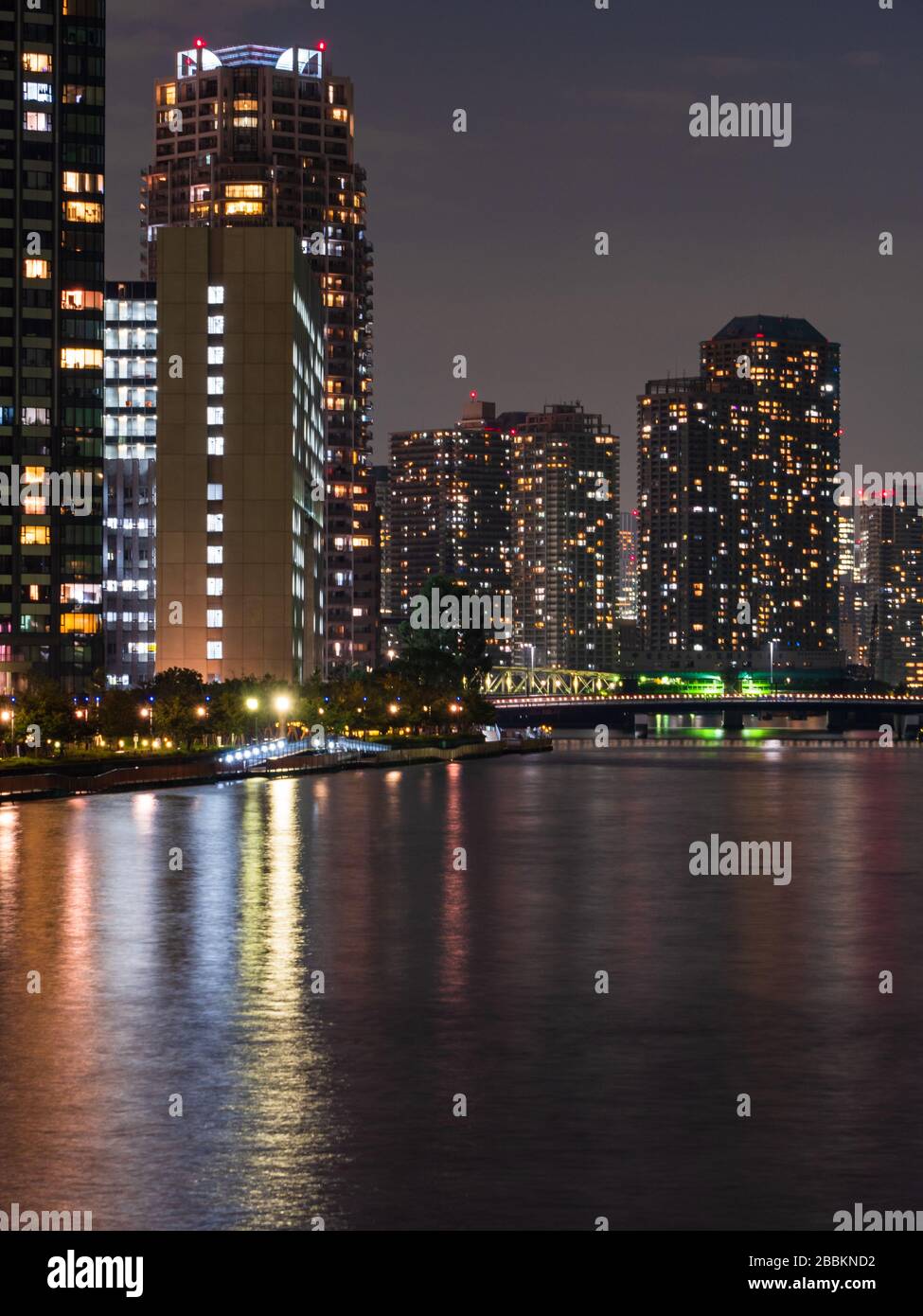 High rise buildings in tokyo hi-res stock photography and images - Alamy