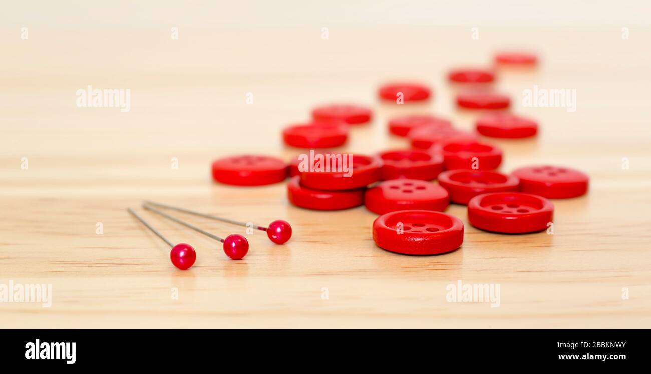 Blank buttons pins hi-res stock photography and images - Alamy