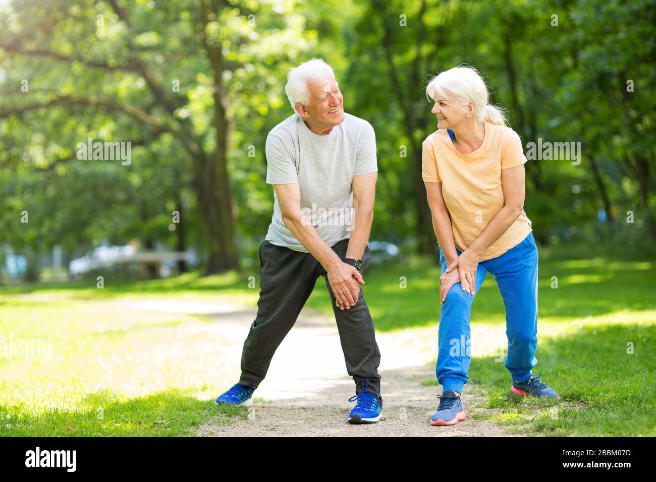 Retired people exercising hi-res stock photography and images - Alamy