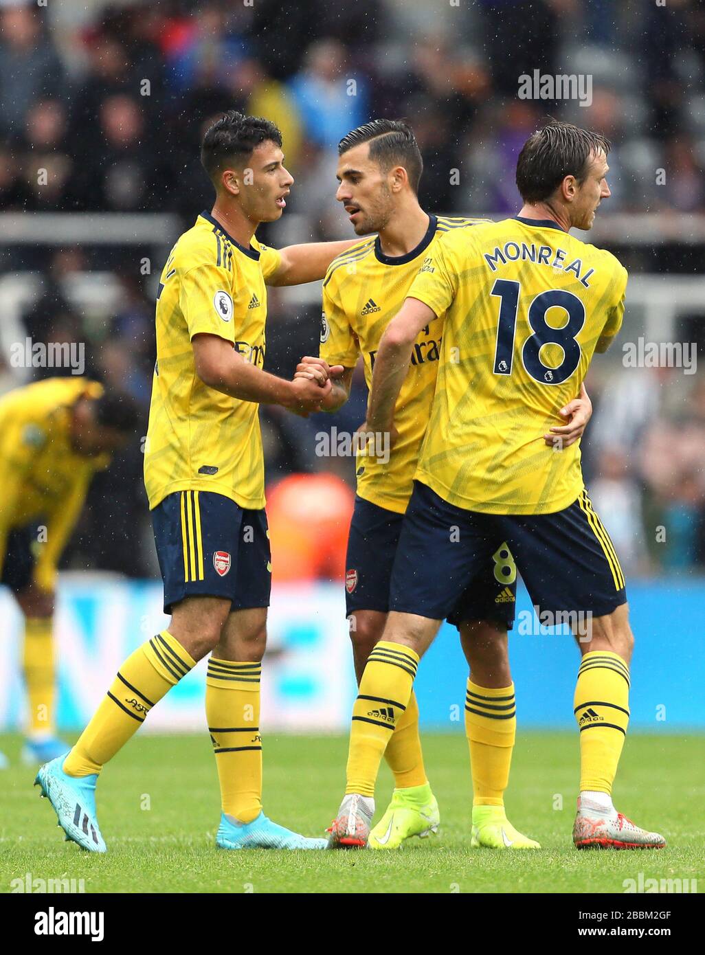 Arsenal players celebrate their win after the final whistle Stock Photo ...