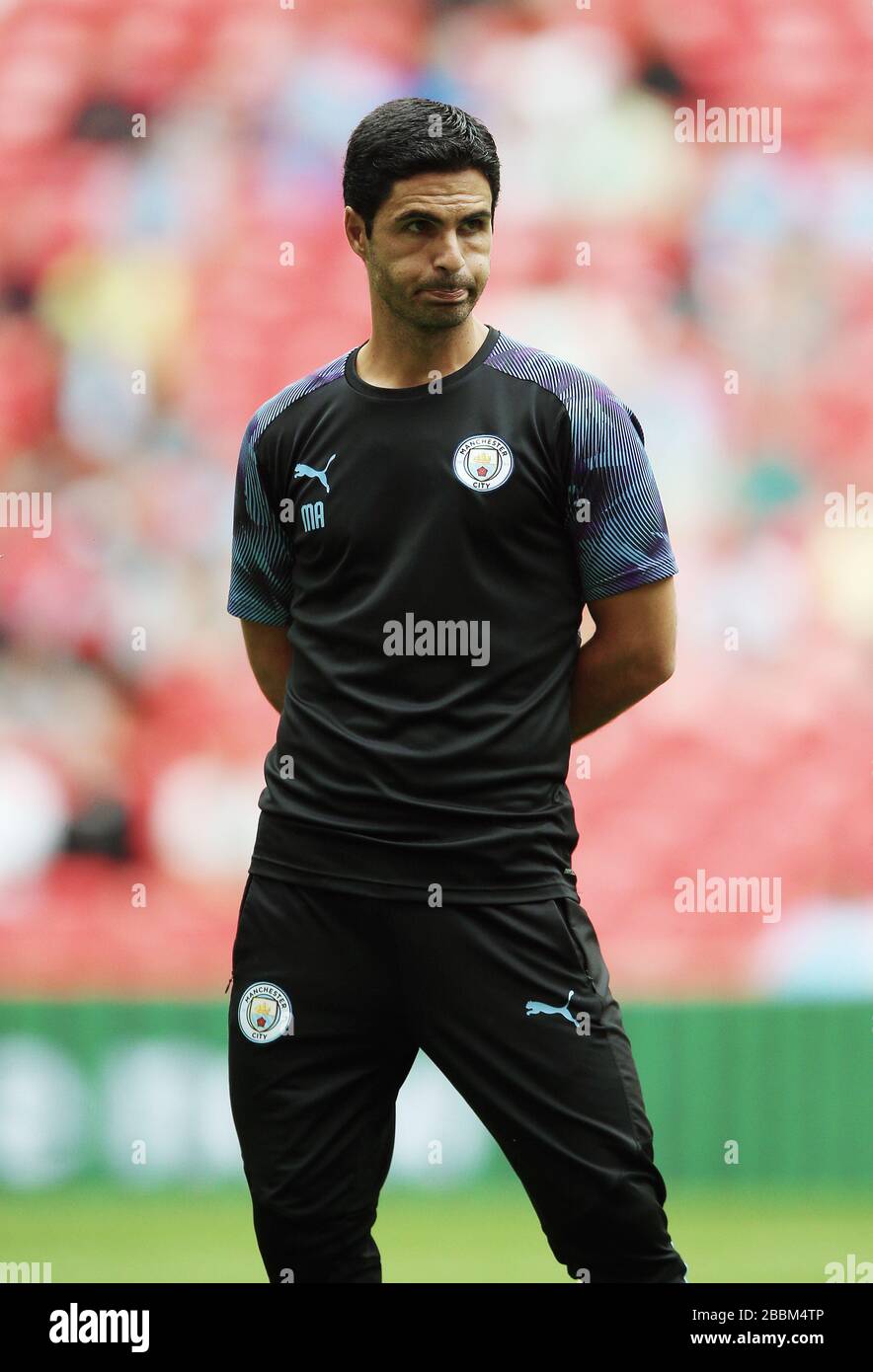 Manchester city assistant coach hi-res stock photography and images - Alamy