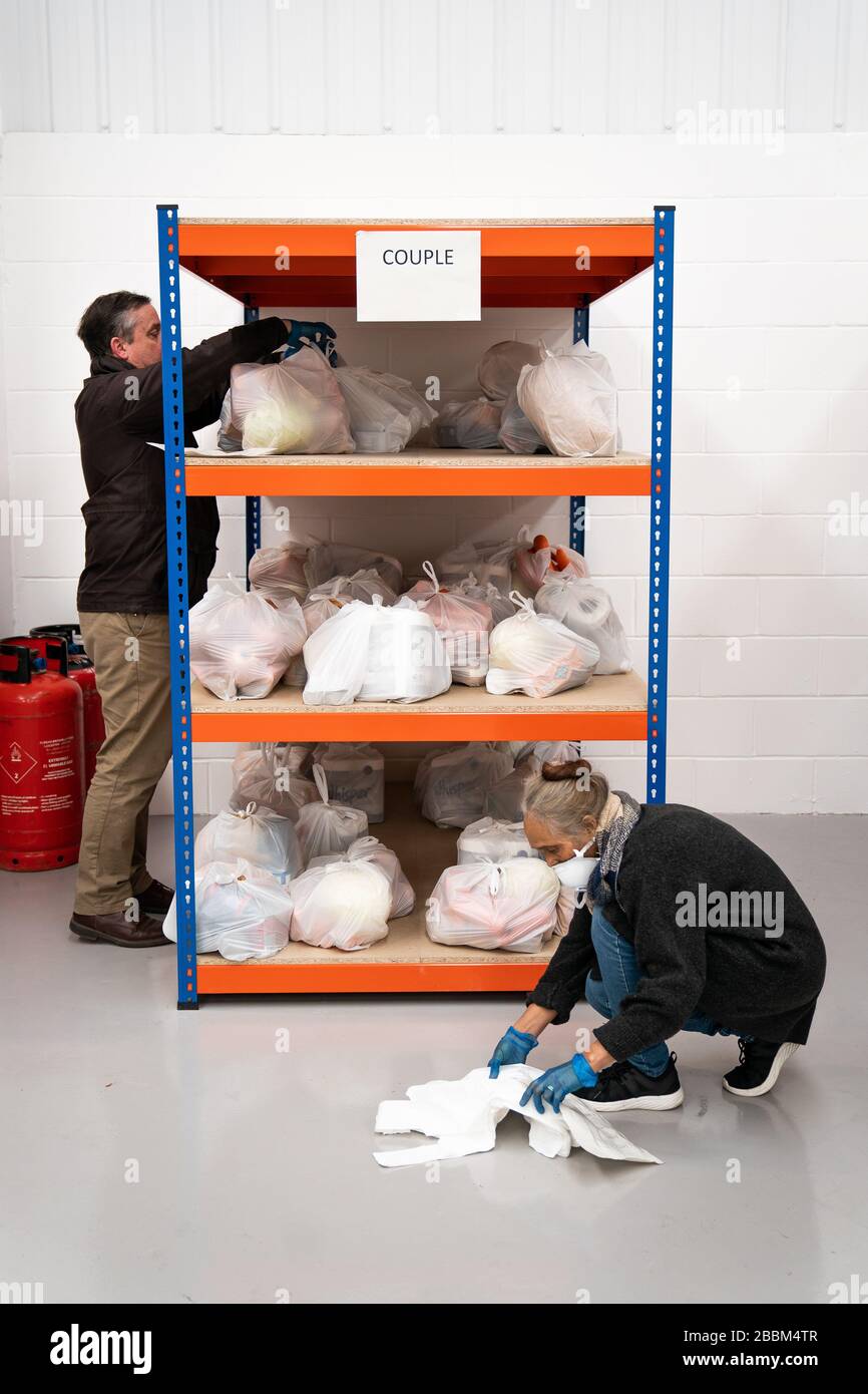 Delivery hub hi-res stock photography and images - Alamy